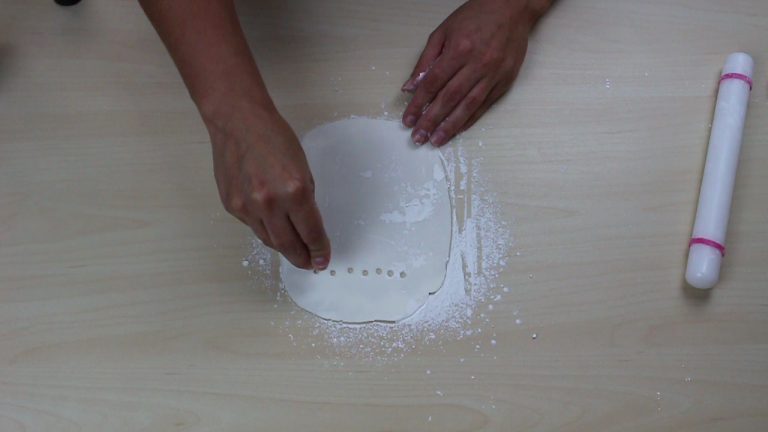Making Sugar Pearls – Tutorial – Baking Savvy
