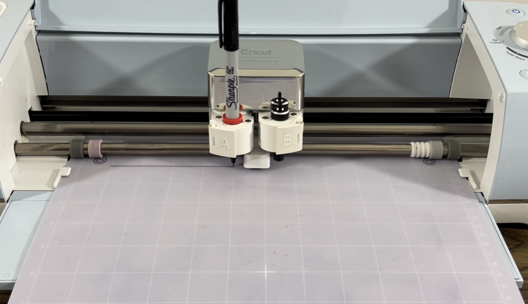 DIY Edible Cutting Mat For Cricut Machine – Baking Savvy